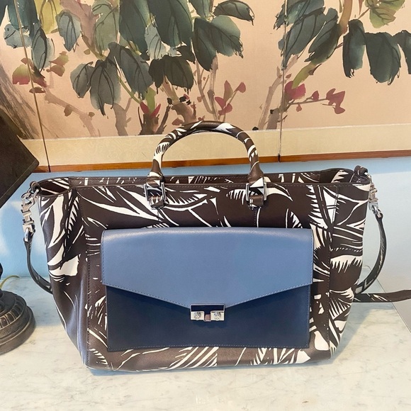 Tory Burch | Bags | Tory Burch T Lock Tabora Printed Tote Euc | Poshmark